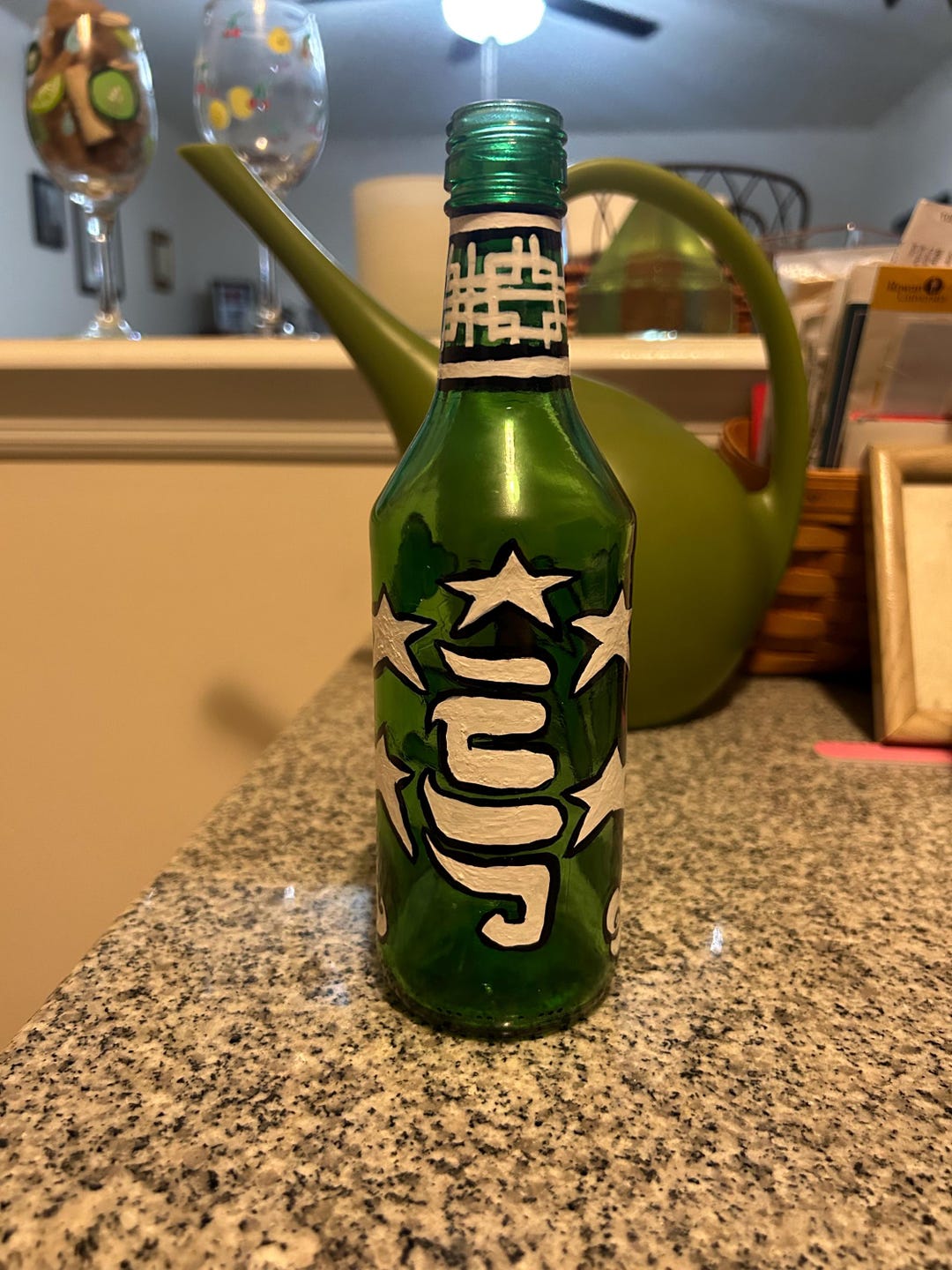 Stray Kids ‘5-star’ Painted Soju Bottle - Etsy