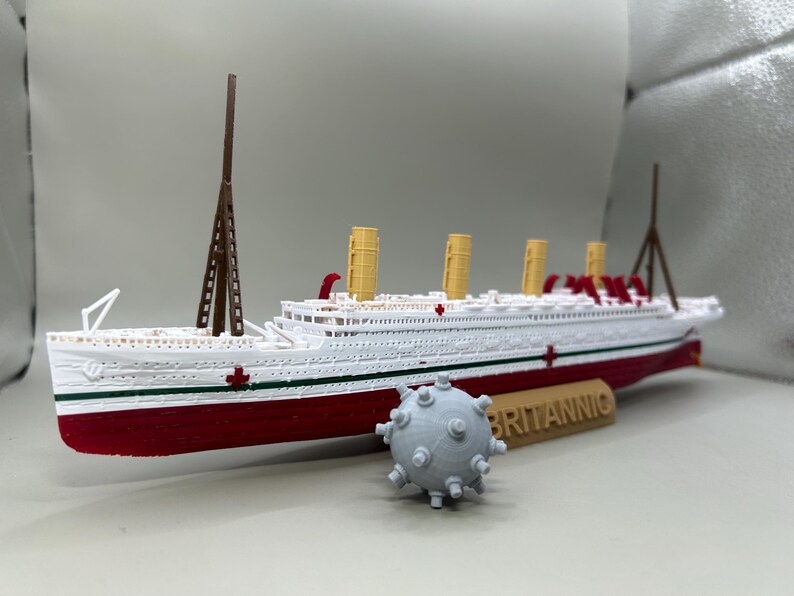 HMHS Britannic Submersible Model, Educational Model, FLOATS & SINKS ...