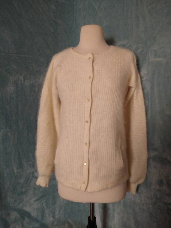 Vintage Vanilla Ribbed Angora Lambswool Cardigan Swea… - Gem