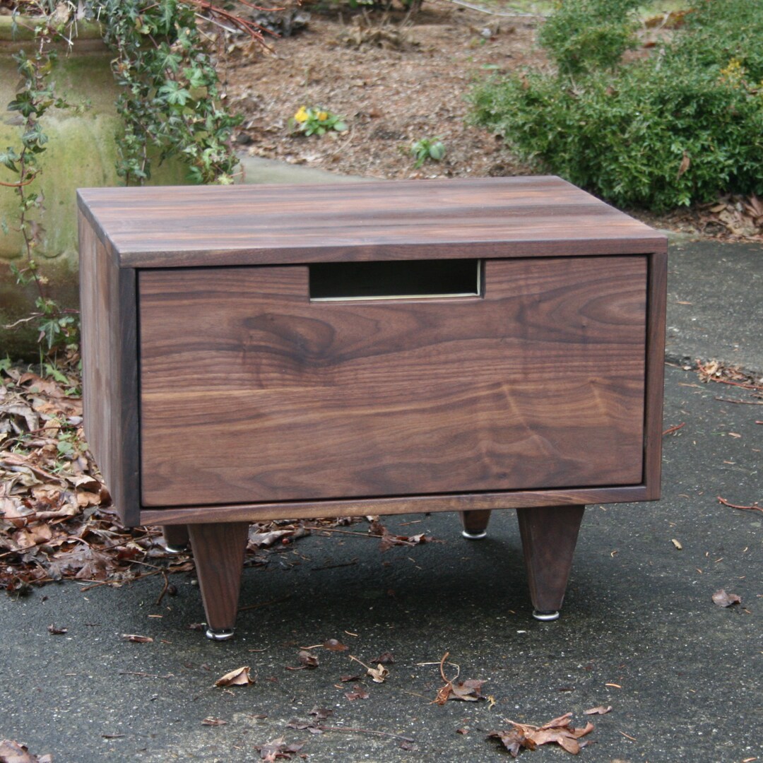 Bt010g bedside Table With One Drawer With Legs and Cut Out Pull ...