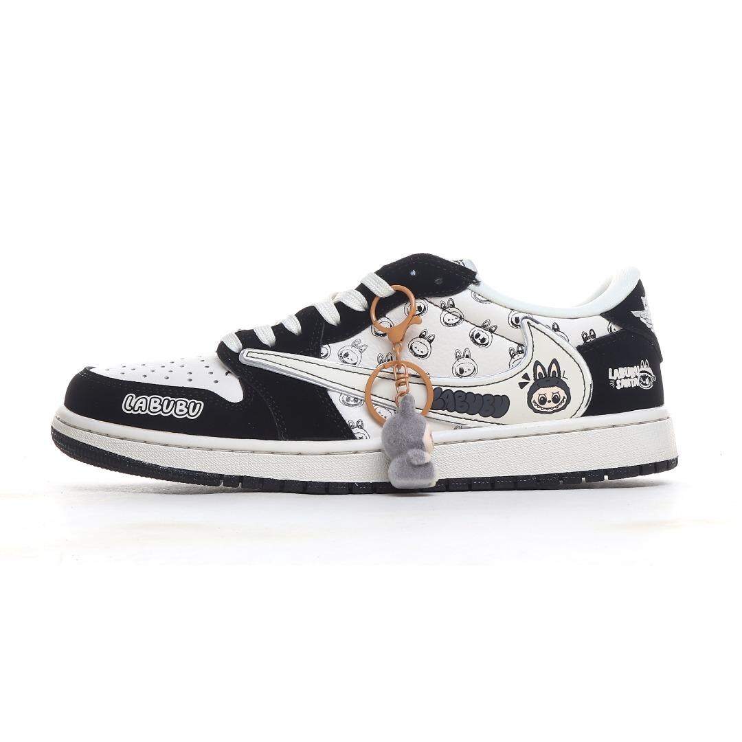 Labubu geïnspireerde Jordan 1 stijl sneakers | Handgeschilderde retro ...