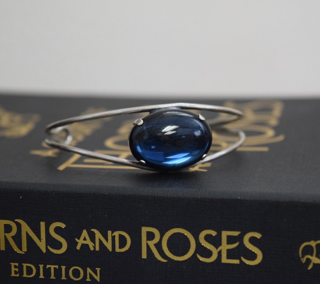 Azriel Siphon Bracelet - ACOTAR, A Court of Thorns and Roses, Batboys ...