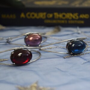 Azriel Siphon Bracelet - ACOTAR, A Court of Thorns and Roses, Batboys ...