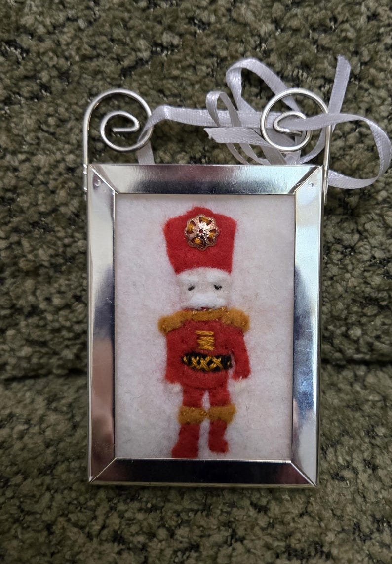 Handmade Felt Soldier in a Vintage Frame - Etsy