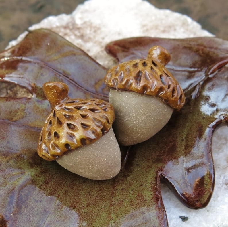 Ceramic Acorn Ornament / ONE Aromatherapy Diffuser Pottery - Etsy