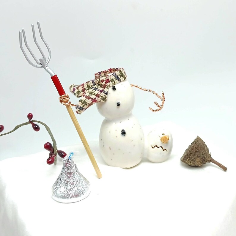 Whimsical Pottery Snowman 1 Piece Primitive Ceramic - Etsy