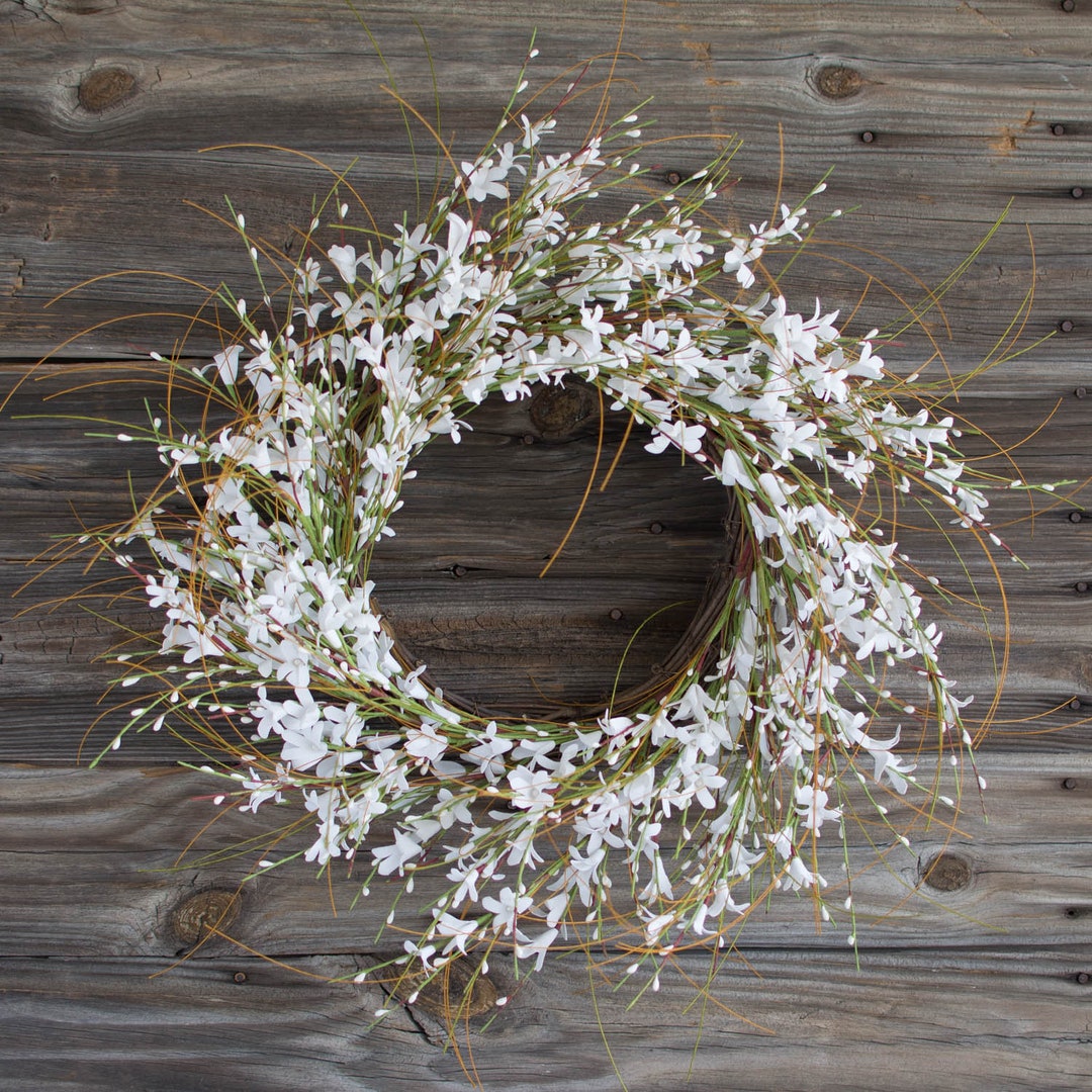 White Flower Wreath 22 Inch - Etsy
