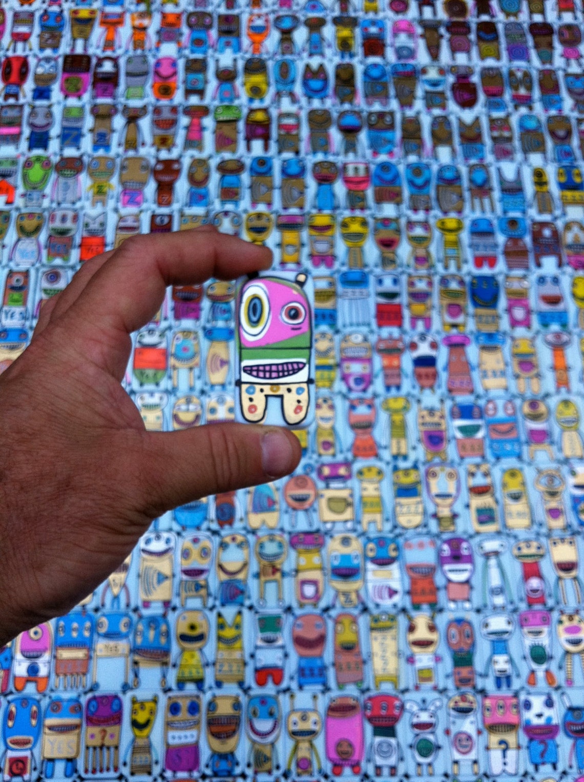 Joy Bots: a Tiny Domino Robot That Showers You With Outrageous ...