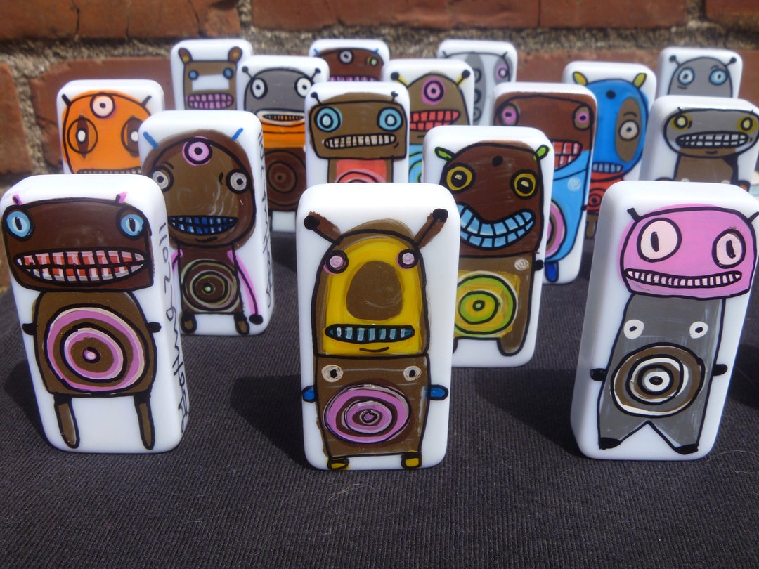 Blame Bots: A Tiny Little Domino Robot That Takes the Blame so You Don ...