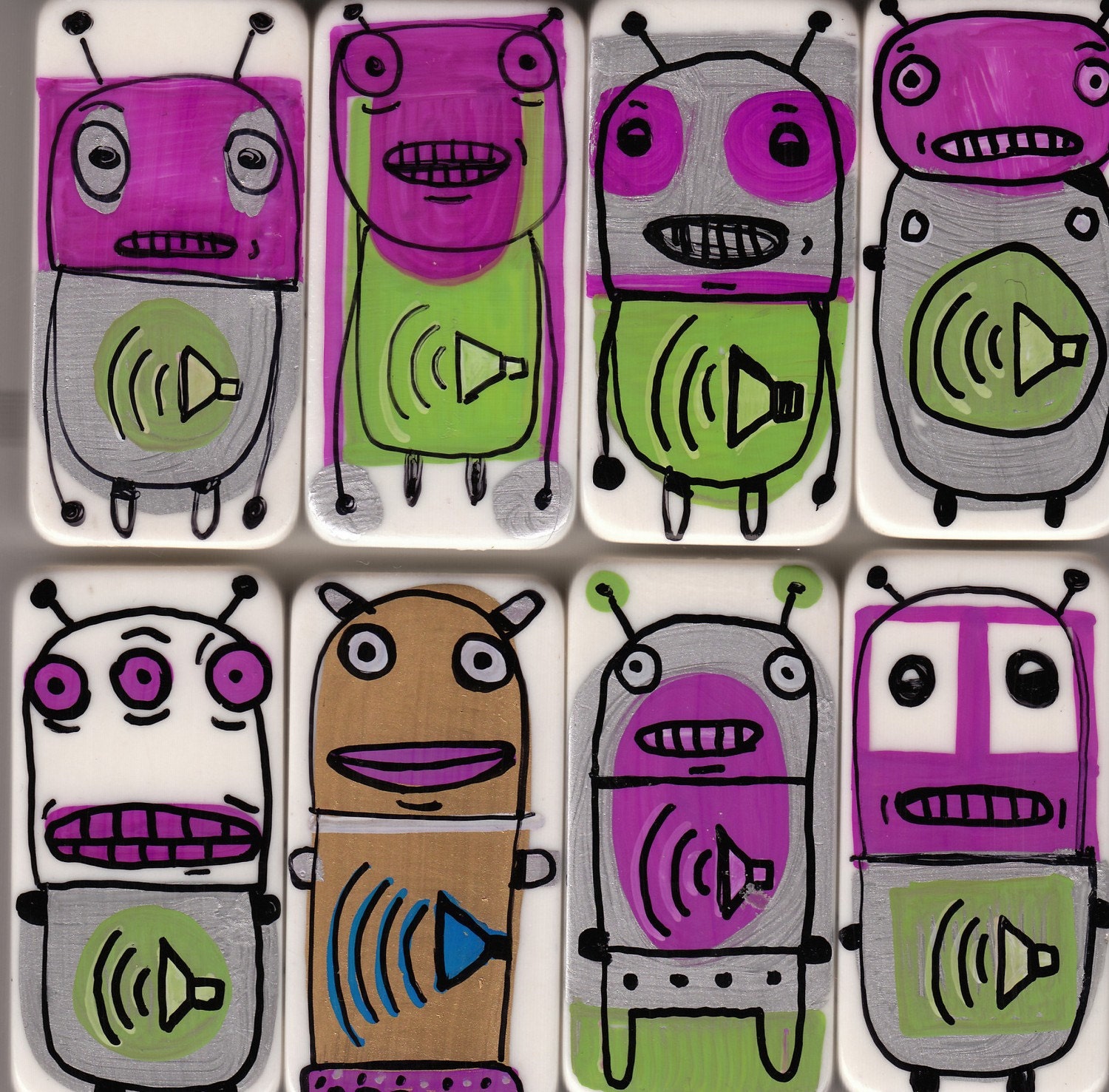 Listening Bots: a Tiny Domino Robot That Listens to You...and Doesn't ...