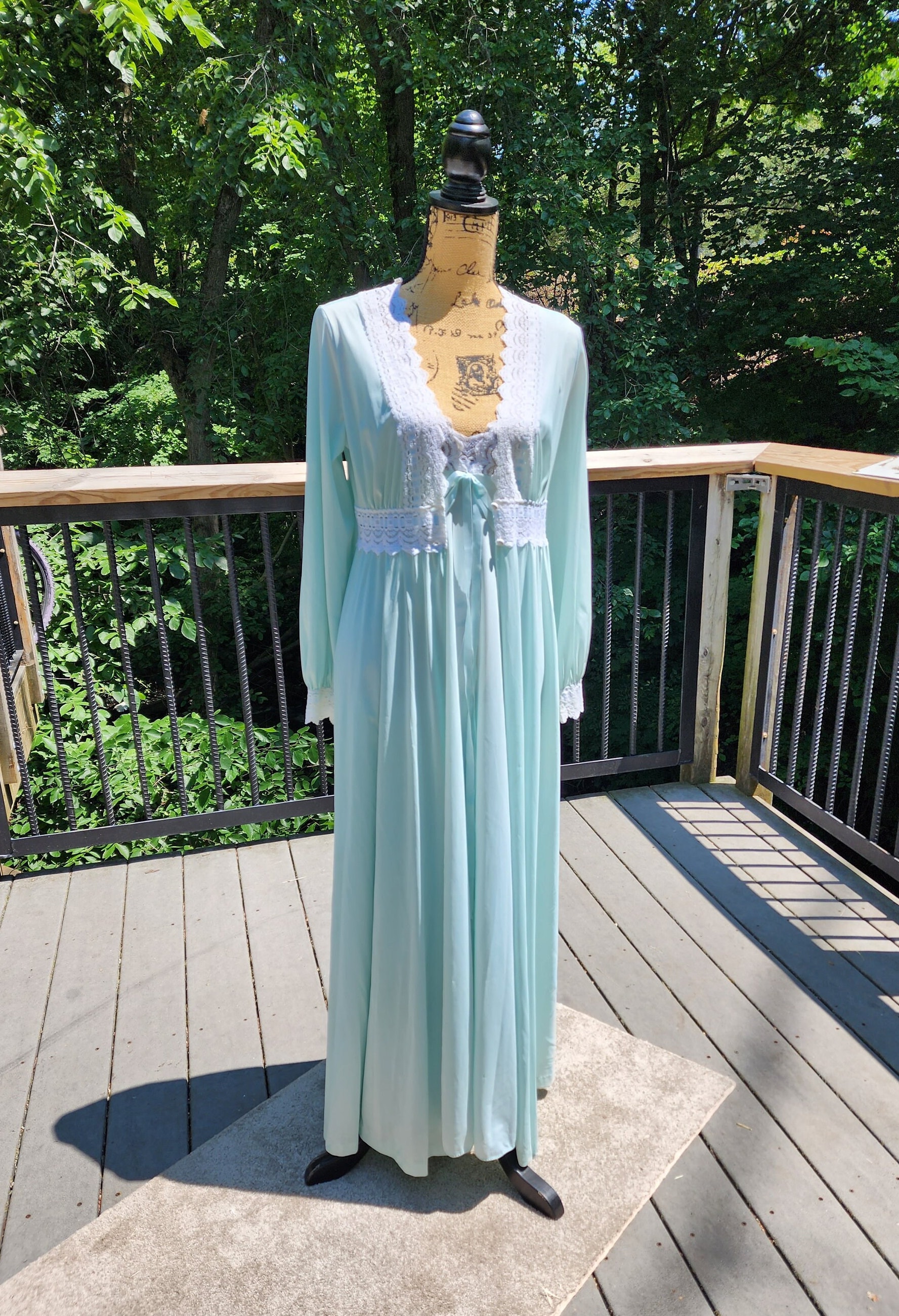 Vintage OLGA Baby Blue Night Gown and Robe Two Piece Lingerie Set ...