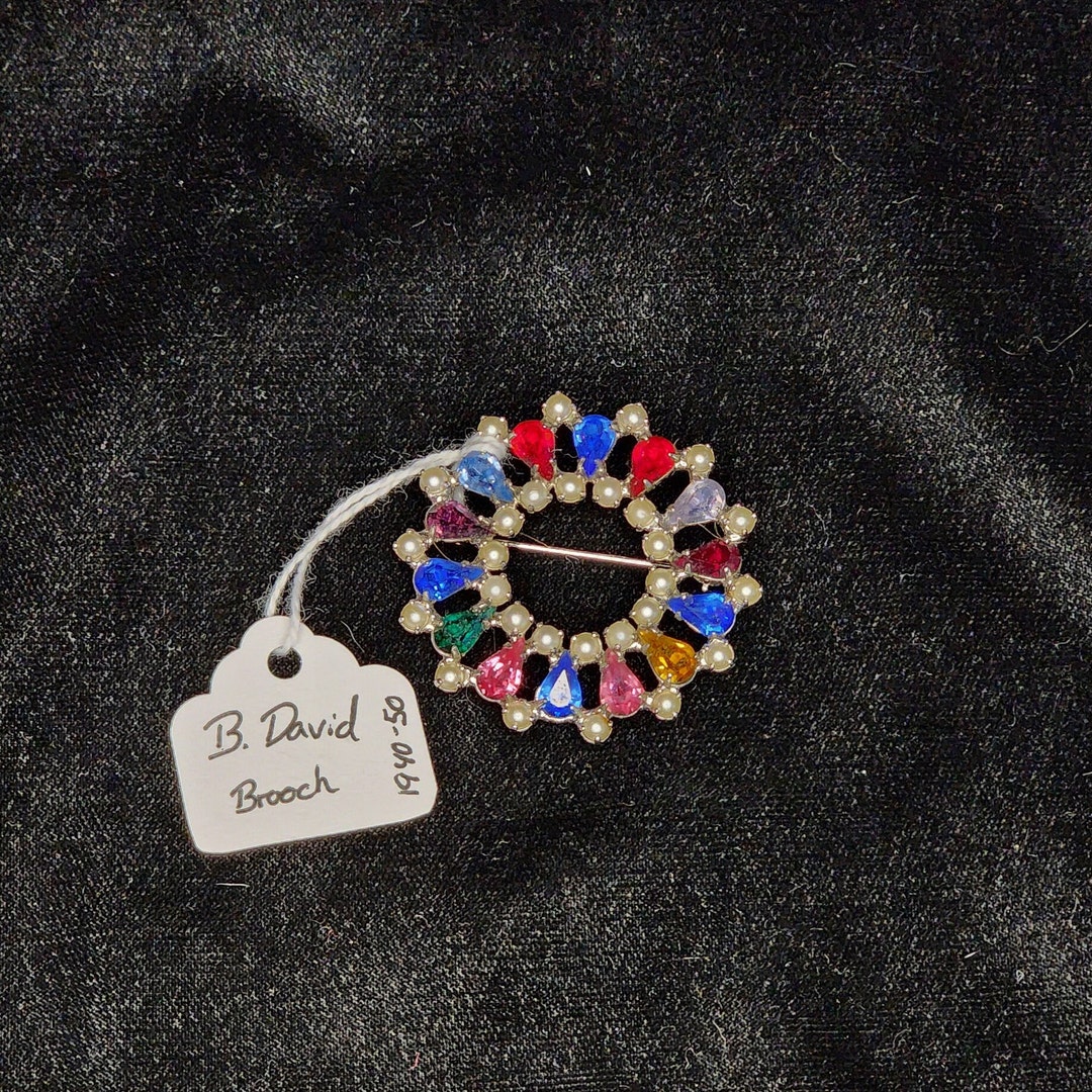 Unavailable**sold Vintage 1940-1950 Round Wreath Burst Rainbow Jem and ...