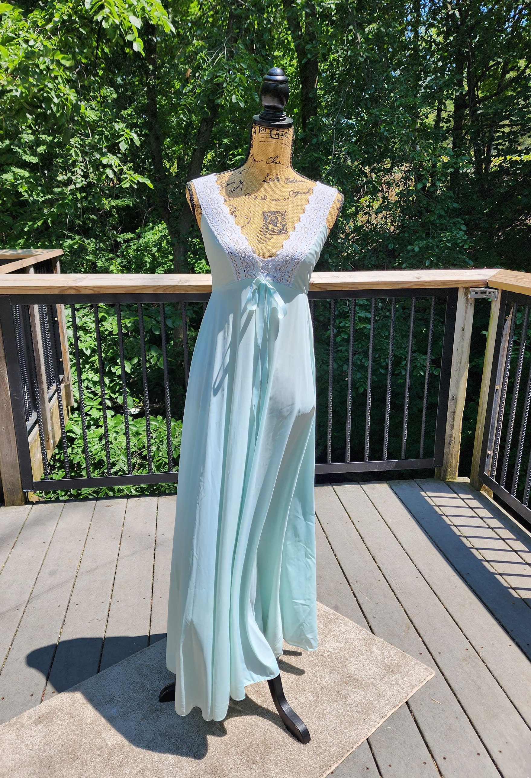 Vintage OLGA Baby Blue Night Gown and Robe Two Piece Lingerie Set ...