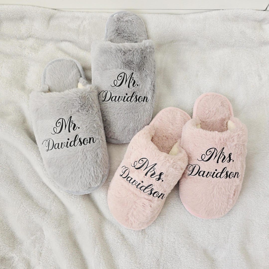 King and Queen Plush Slippers, Embroidered Crown, Couple Gift - Etsy