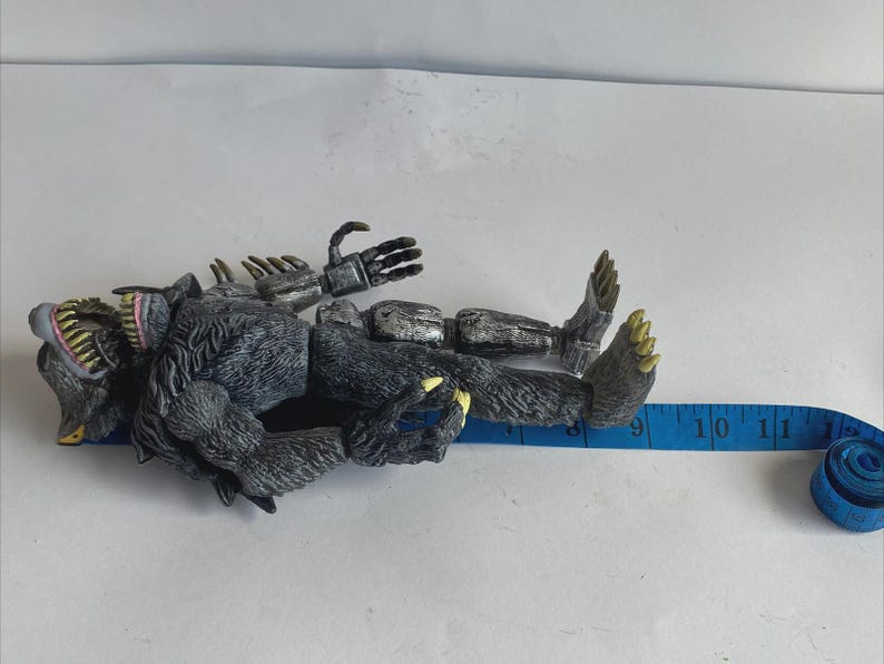 TWISTED WOLF Animatronic Figure 8 Inch Five Nights at Freddy's Twisted ...