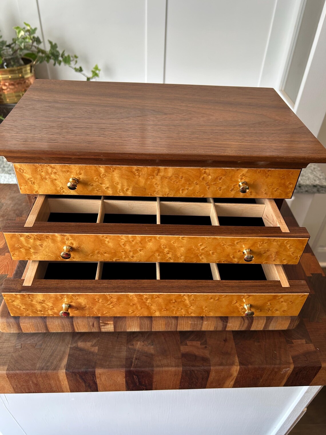 Walnut and Birdseye Maple Jewelry Box - Etsy