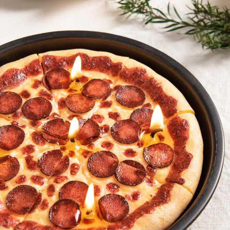 Realistic Pepperoni Pizza Candle: Novelty Handmade Soy Wax Scented Food ...