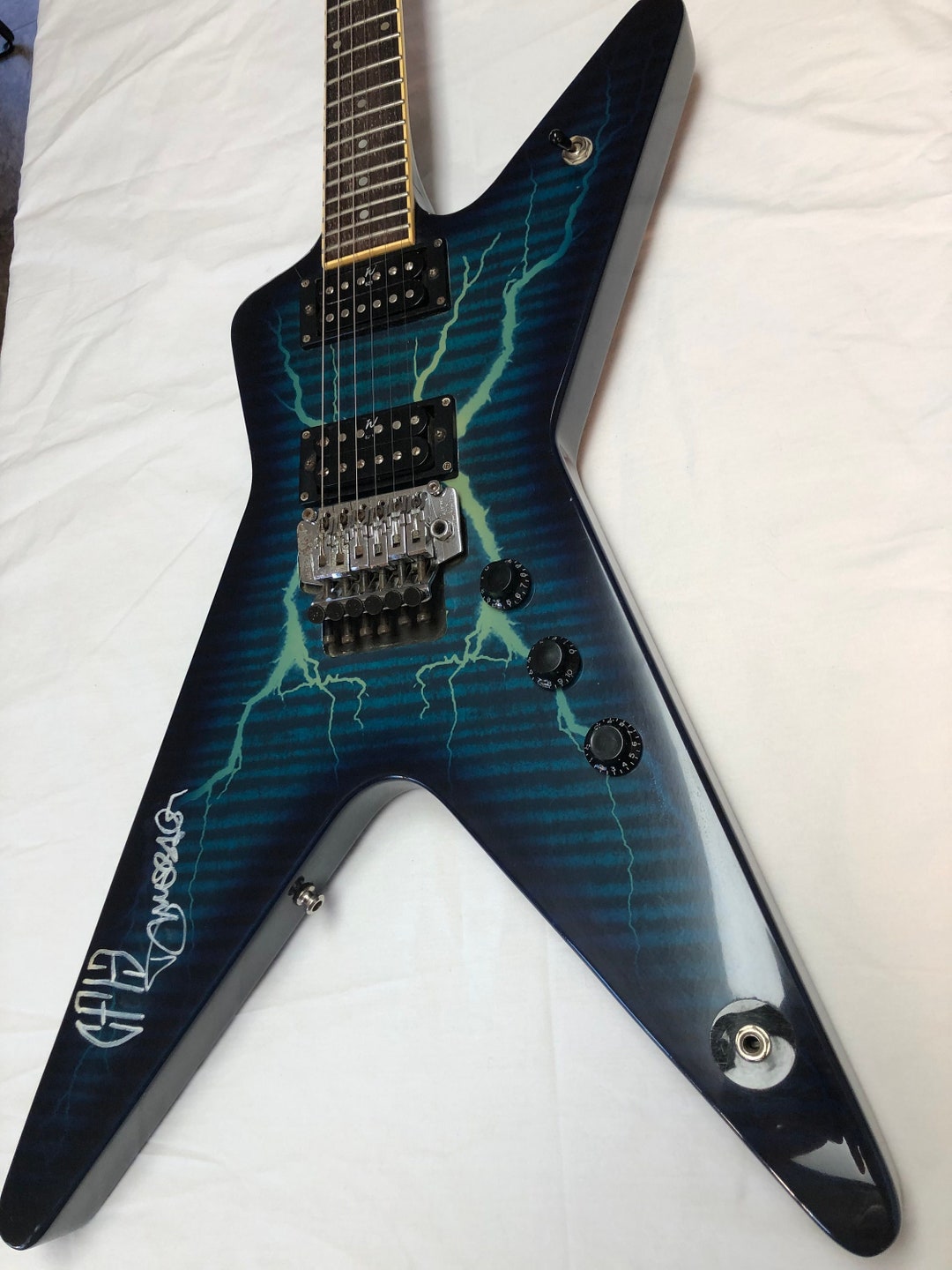 Washburn 333 Autographed Dimebolt Signed by Dimebag Guitar - Etsy