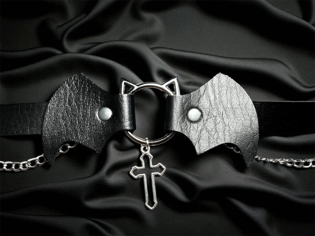 Bat Wing Choker Necklace: Gothic Style With Cross Pendant (unisex) - Etsy