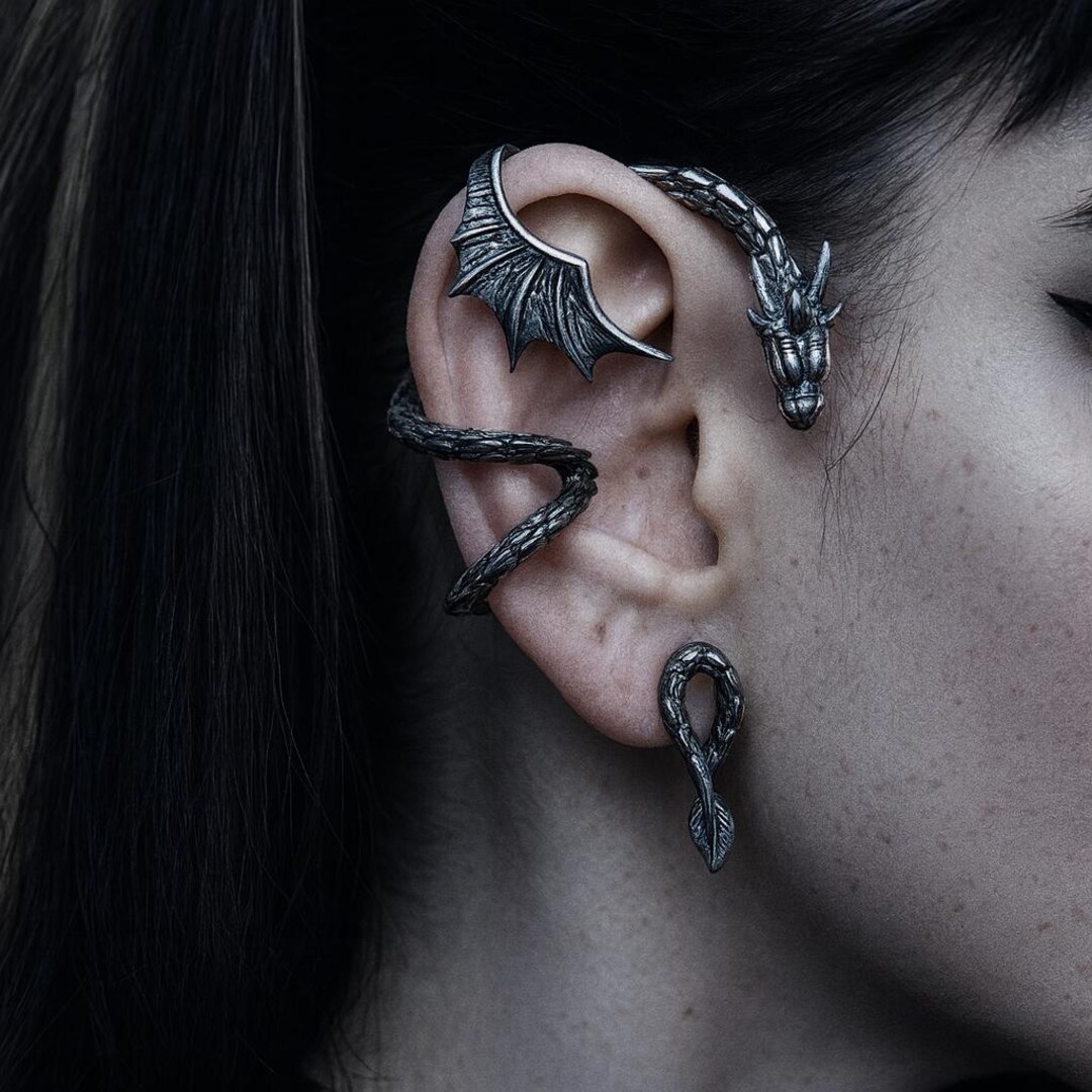 Silver Dragon Ear Cuff - Gothic Fantasy Ear Wrap, No Piercing - Etsy