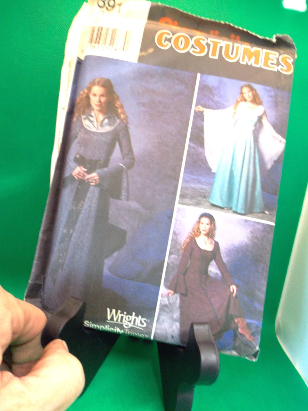 Mid Century Womens Gothic Dress Costume Sewing Pattern, Simplicity 9891 ...