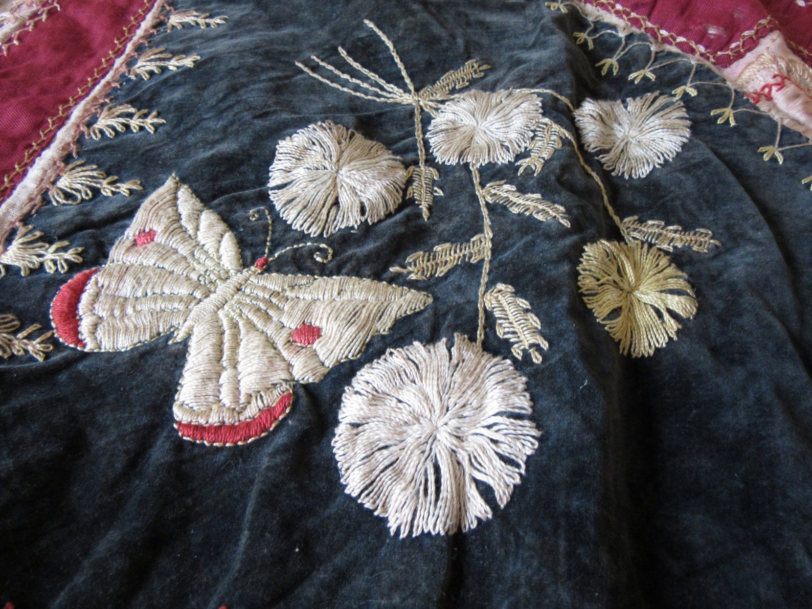 Exquisite Victorian Crazy Signature Autograph Quilt Embroidery Velvet ...
