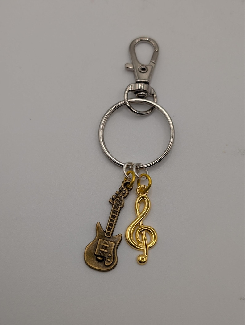 Guitar and Note Keychain Set, Musician Accessory, Concert Memory Gift ...