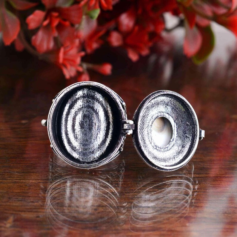 Antique Poison Box Ring With Shiva Eye Stone, Vintage Locket Ring ...