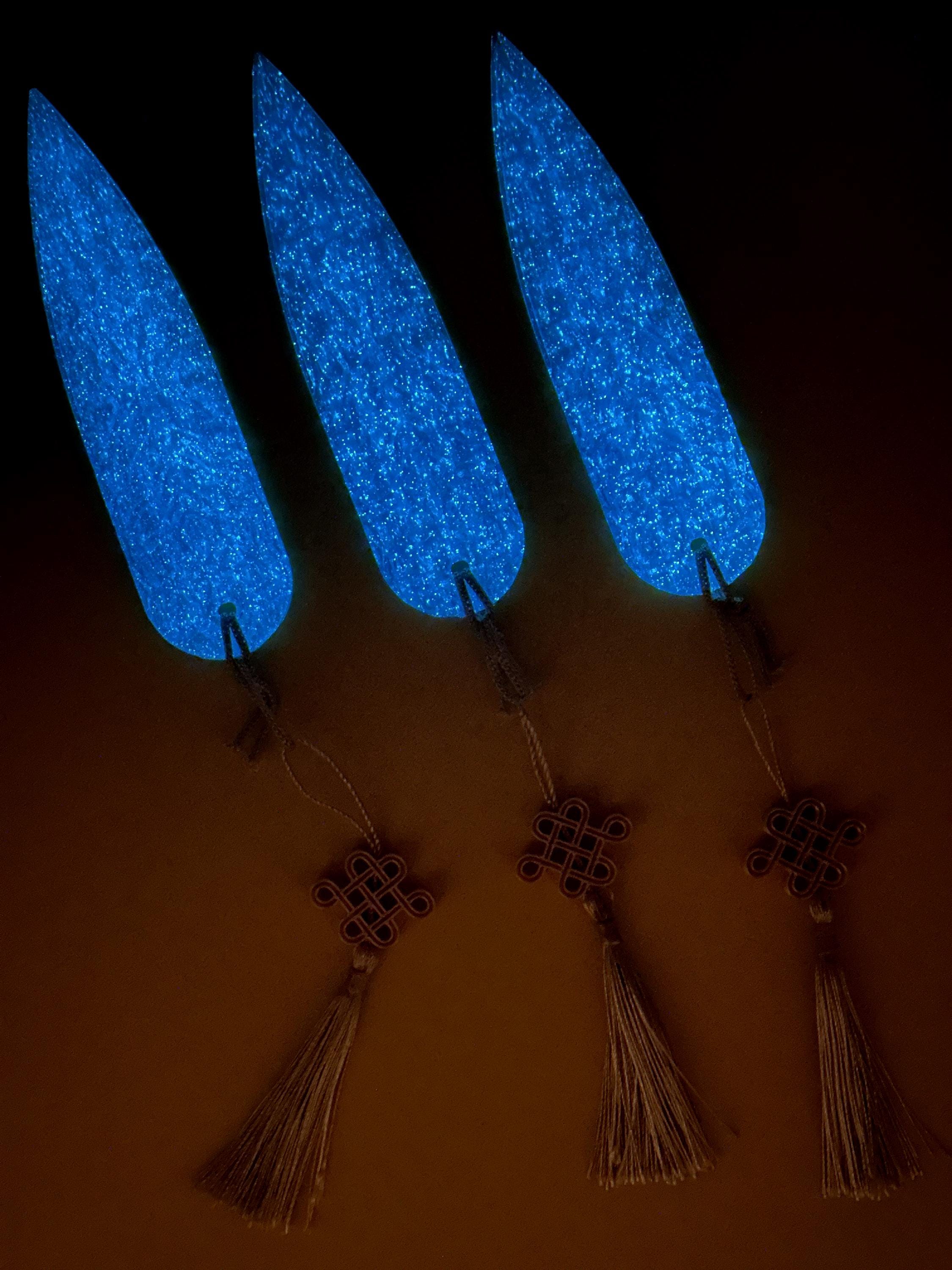 K-pop Demon Hunters - Zoey's Throwing Knives/blades. They Glow in the ...