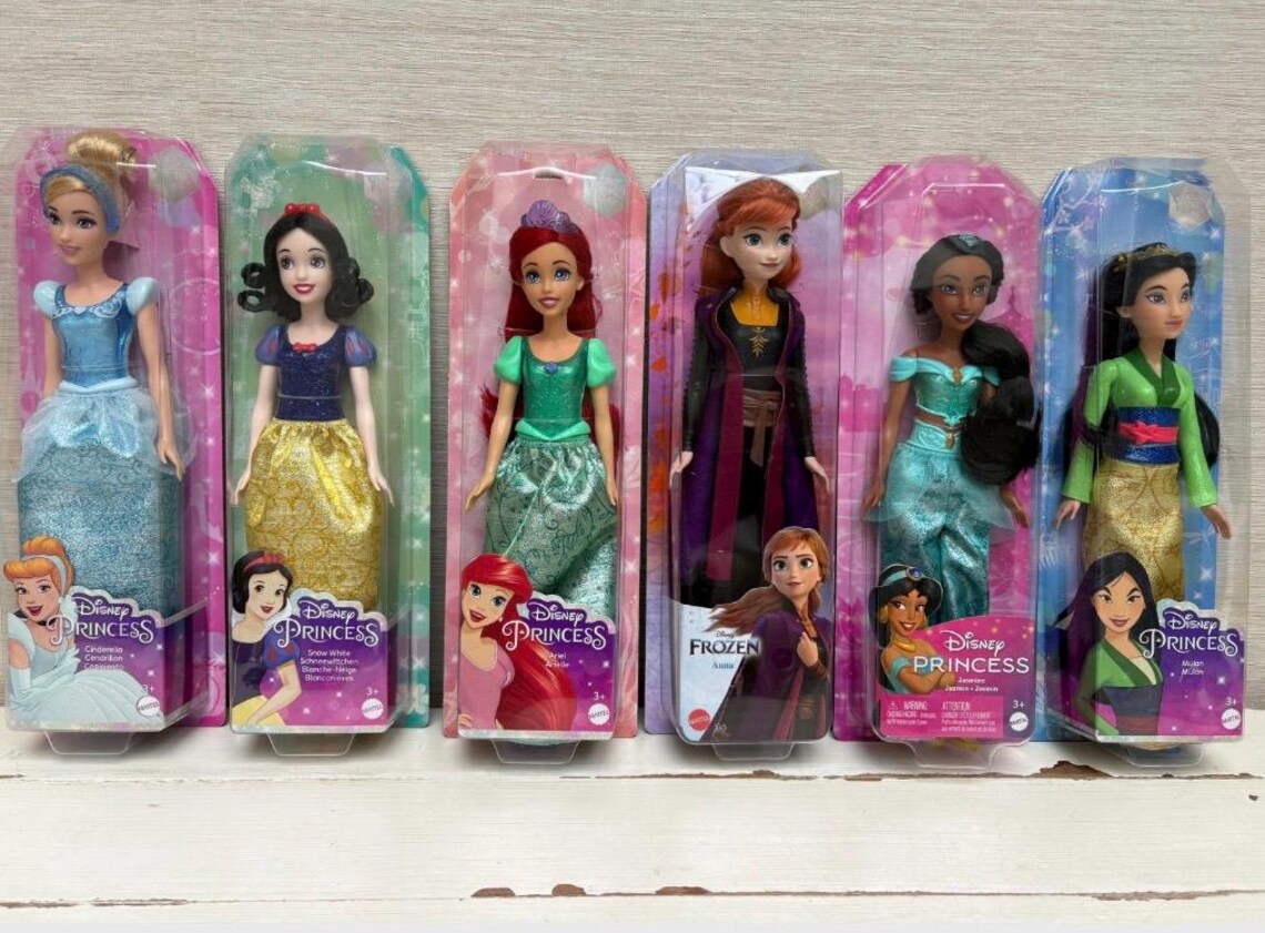 Disney Princess Poseable Fashion Dolls NEW in Box 11" - Various Dolls ...