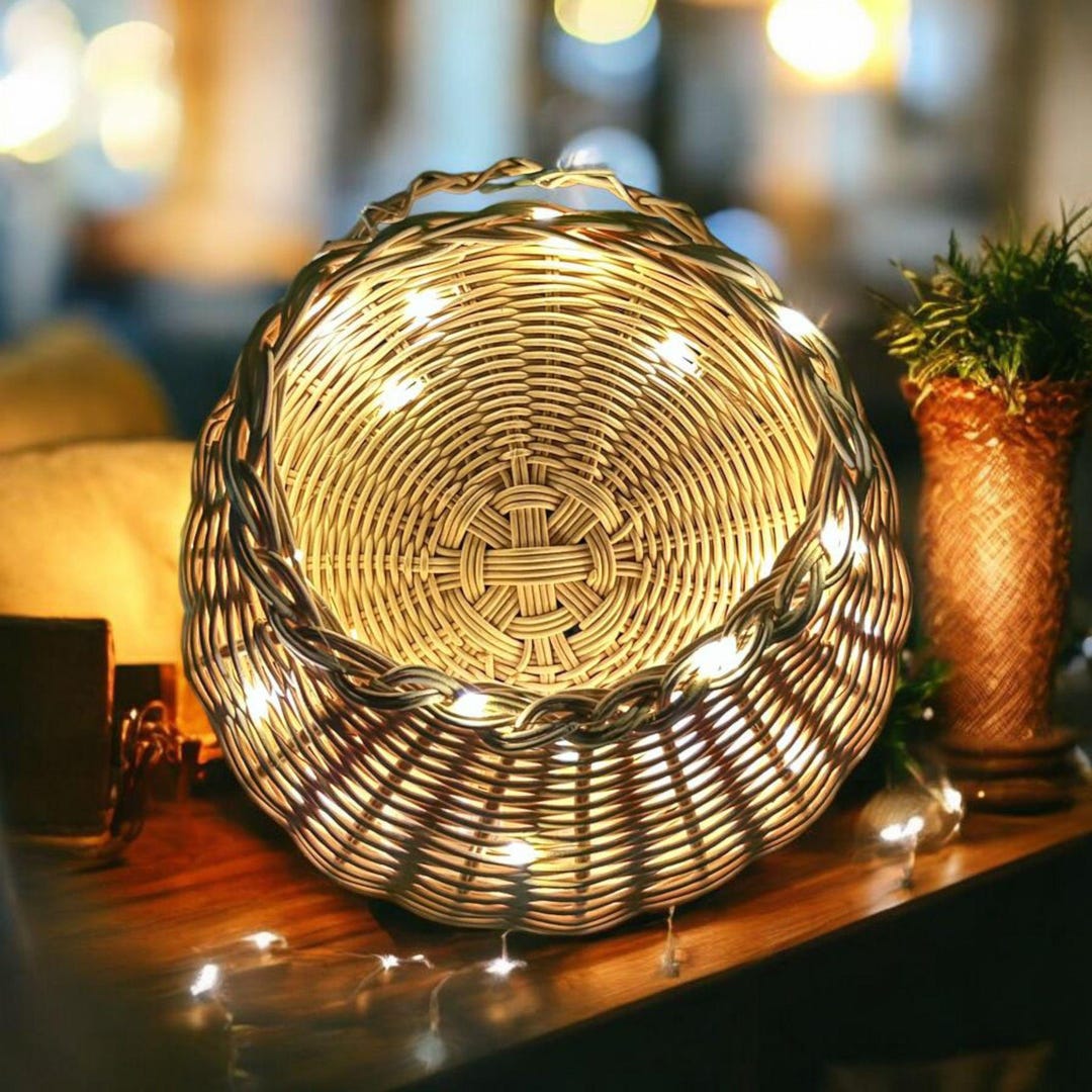 LED Rattan Wall Basket, Handmade Woven Christmas Wreath - Etsy