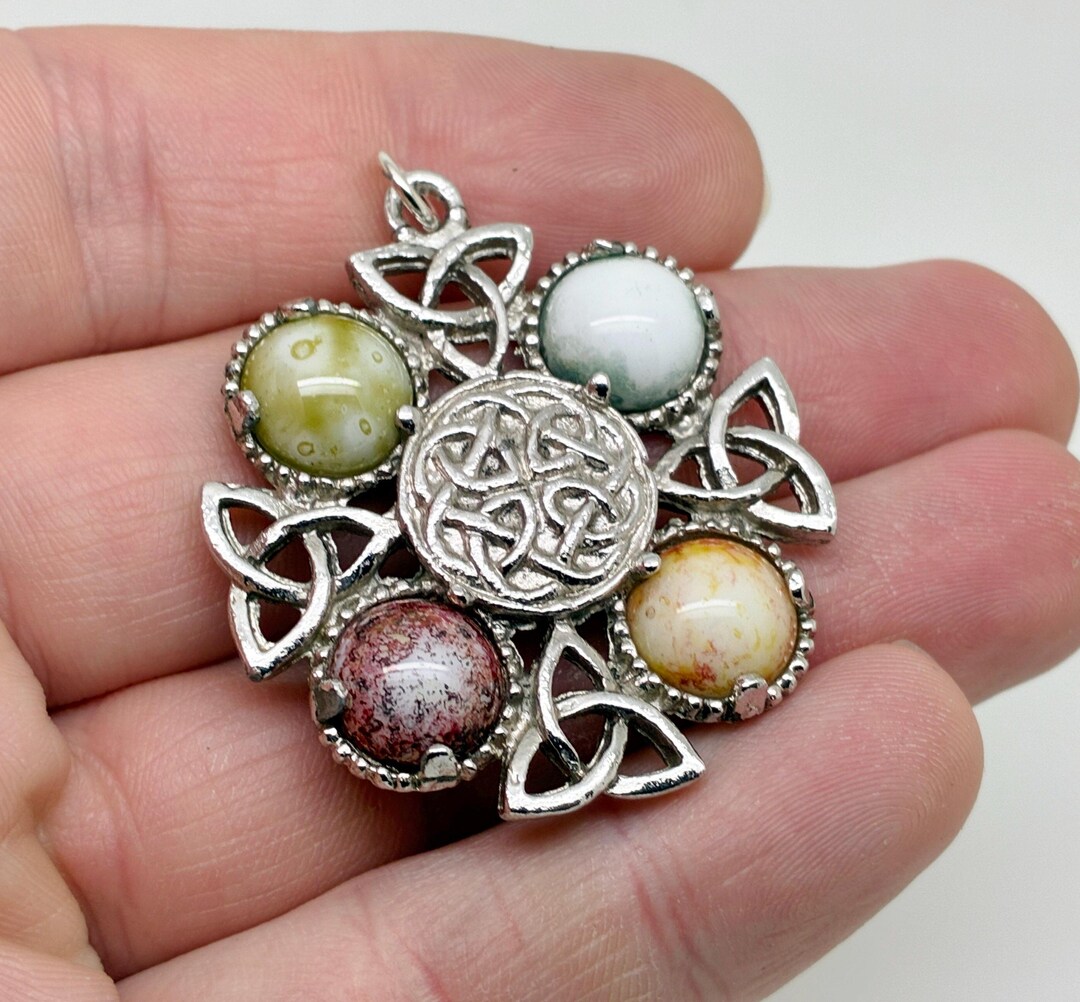 JACOBITE Vintage Silver Tone Faux Scottish Agate Iona Celtic Knot Cross ...