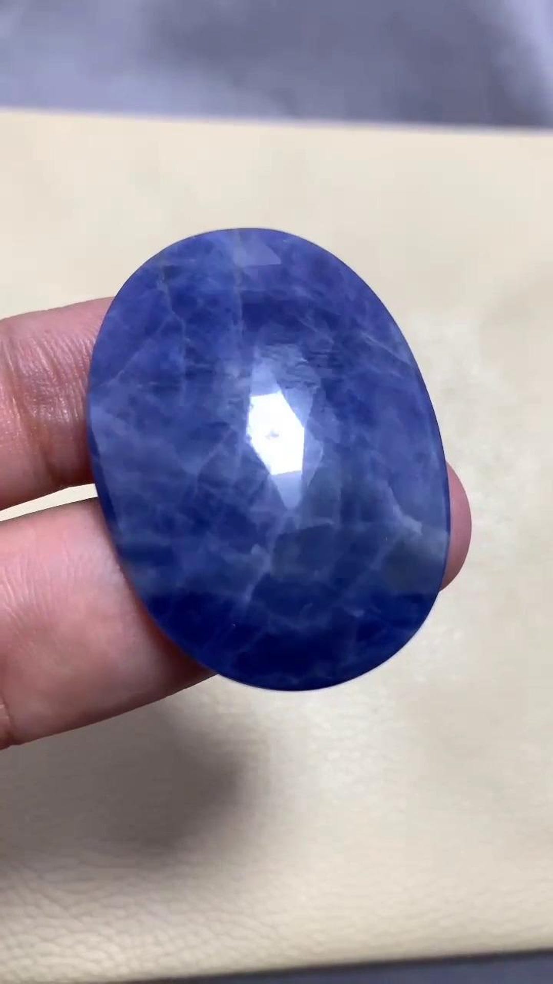 Original Blue Sapphire Natural Color Mines Medagascar's Gems Weight 74. ...