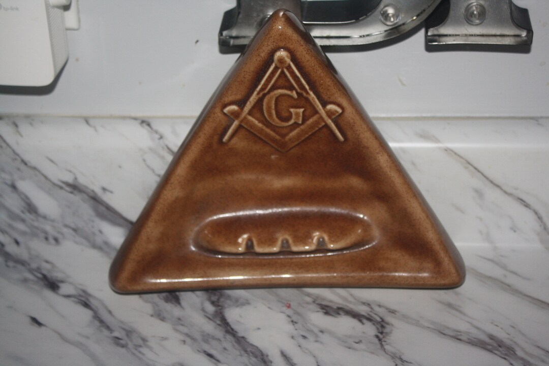 Vintage Atlantic Mold Triangular Masonic Freemason Ceramic Ashtray - Etsy