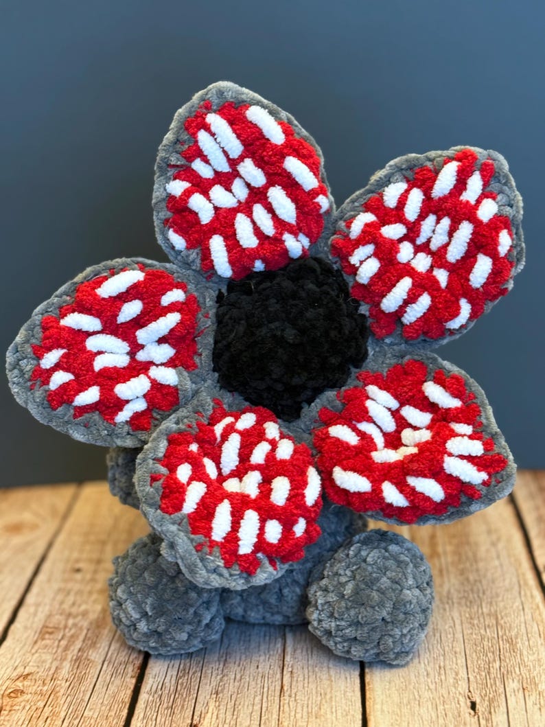 Demogorgon Crochet Pattern PDF | Low-sew Demodog Plushie | Stranger ...