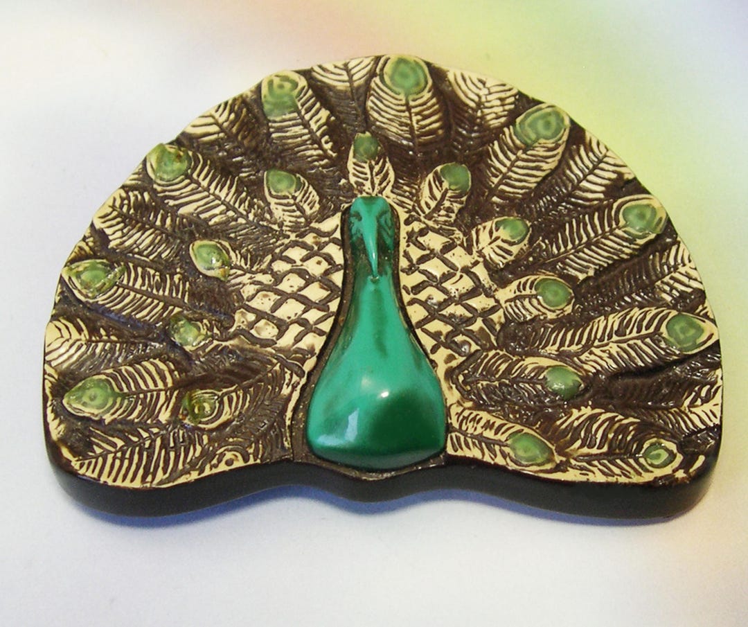 Vintage PEACOCK Belt Buckle Charmant Belts Inc Beverly Hills Resin Bird ...