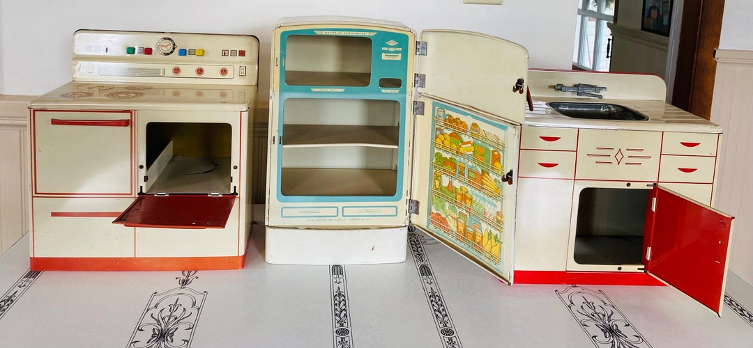 Vintage 1950s Toy Kitchen, Mfd. by Wolverine Supply, Stocked ...