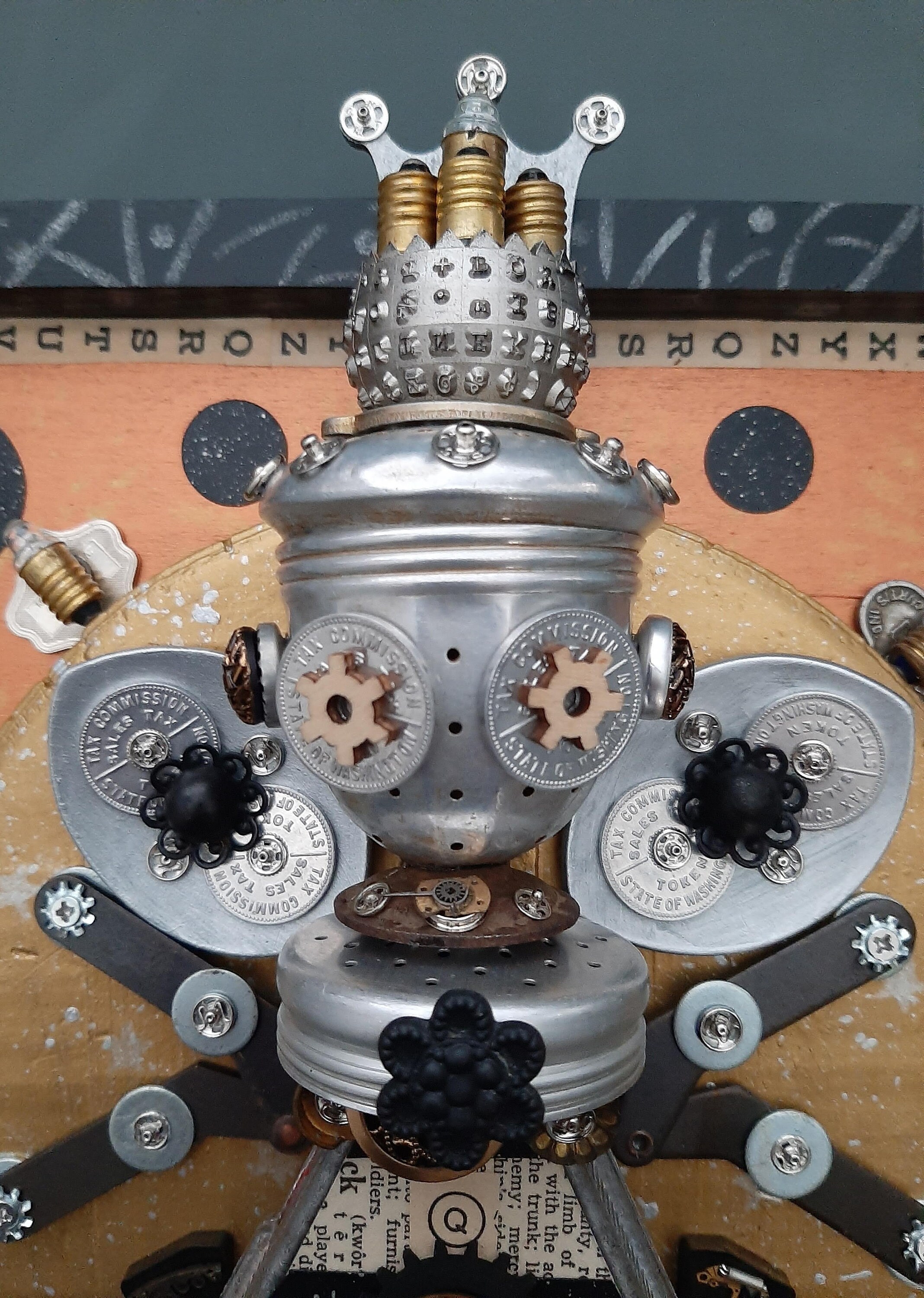 Queen Bee 3 Crowns Art Assemblage Found Objects Art Mixed Media - Etsy