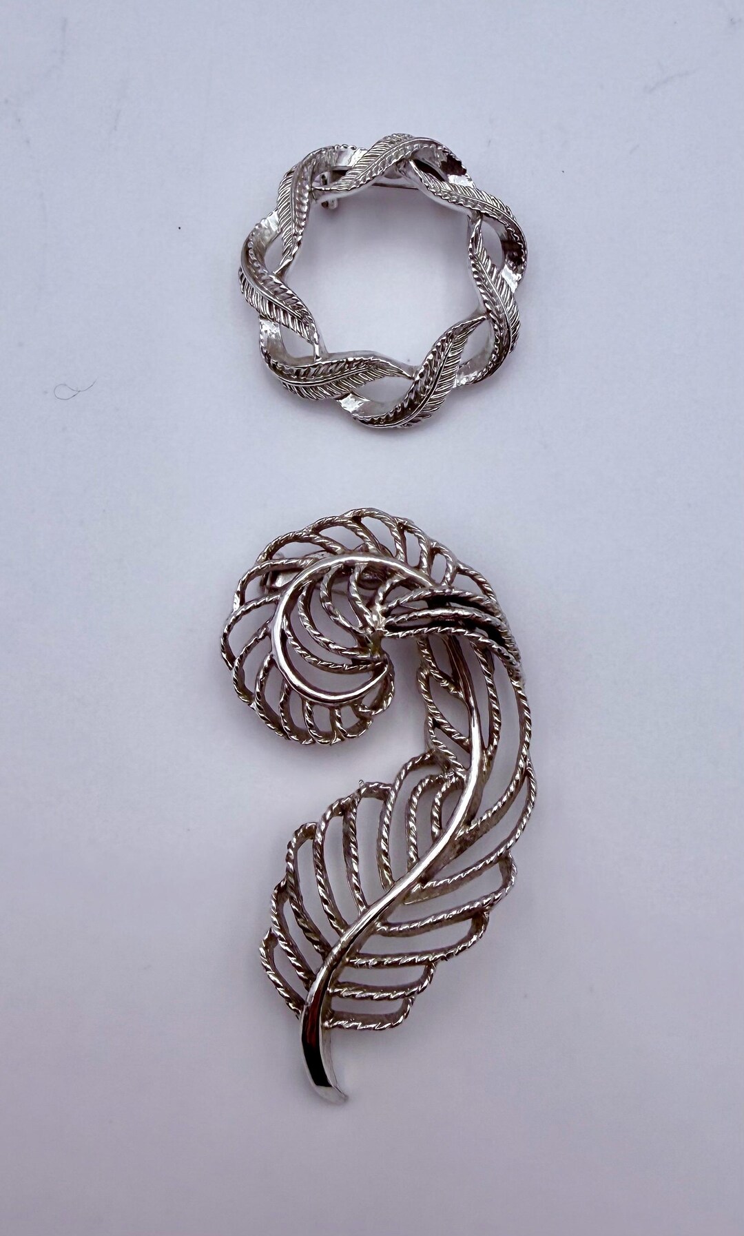 Vintage Gerry’s Silver-tone Brooch Set – Wreath & Feather Design Pins ...
