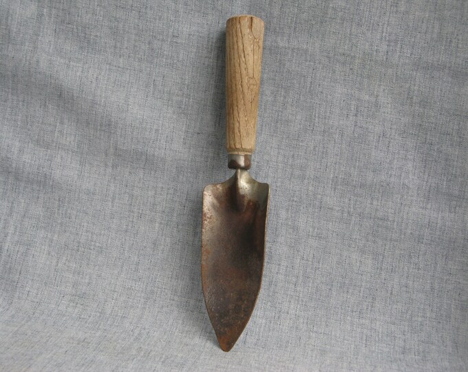 Vintage Shovel Garden Tool Narrow Spade Wood and Metal Hand Shovel 10 1 ...