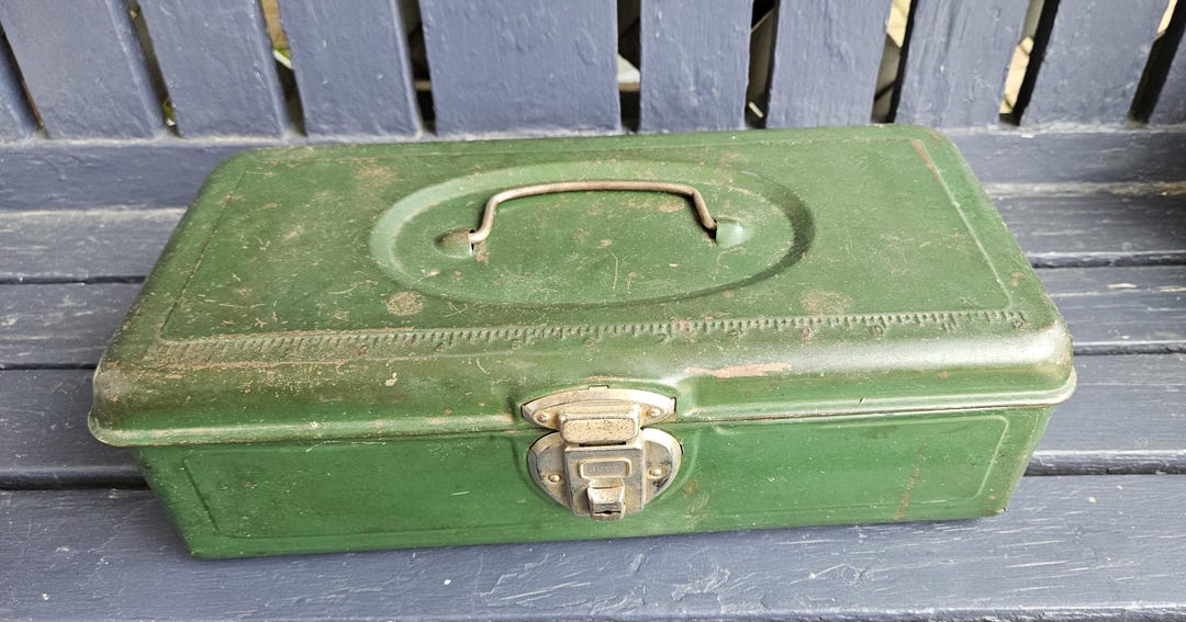 Vintage Tackle Box Toolbox Embossed Ruler on Lid Green Fishing Tackle ...