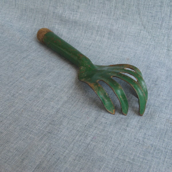Vintage Rake - Etsy