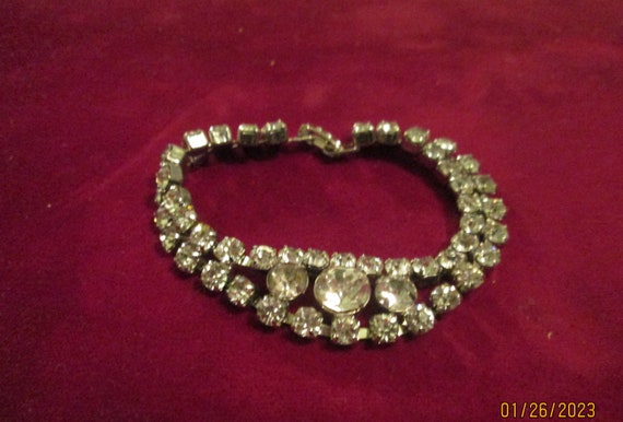 60s Rhinestone Bracelet Delicate Pretty - Gem