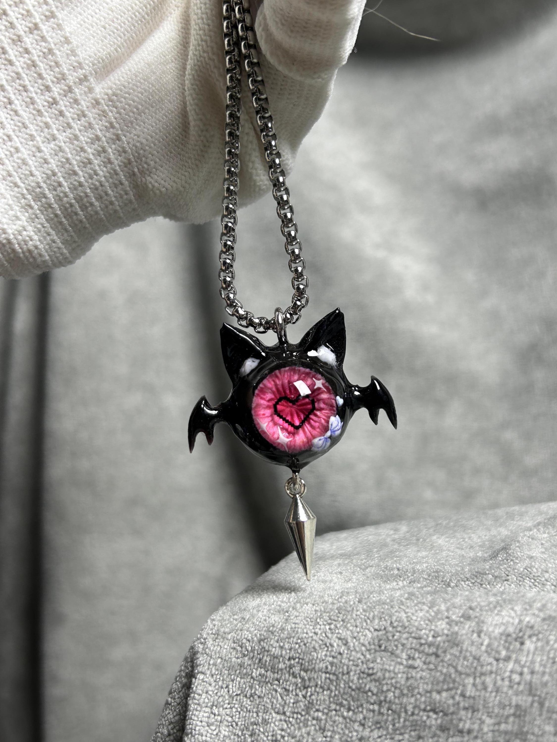 Handmade Gothic Eyeball Necklace, Bat Wing Horror Jewelry, Creepy Cute ...