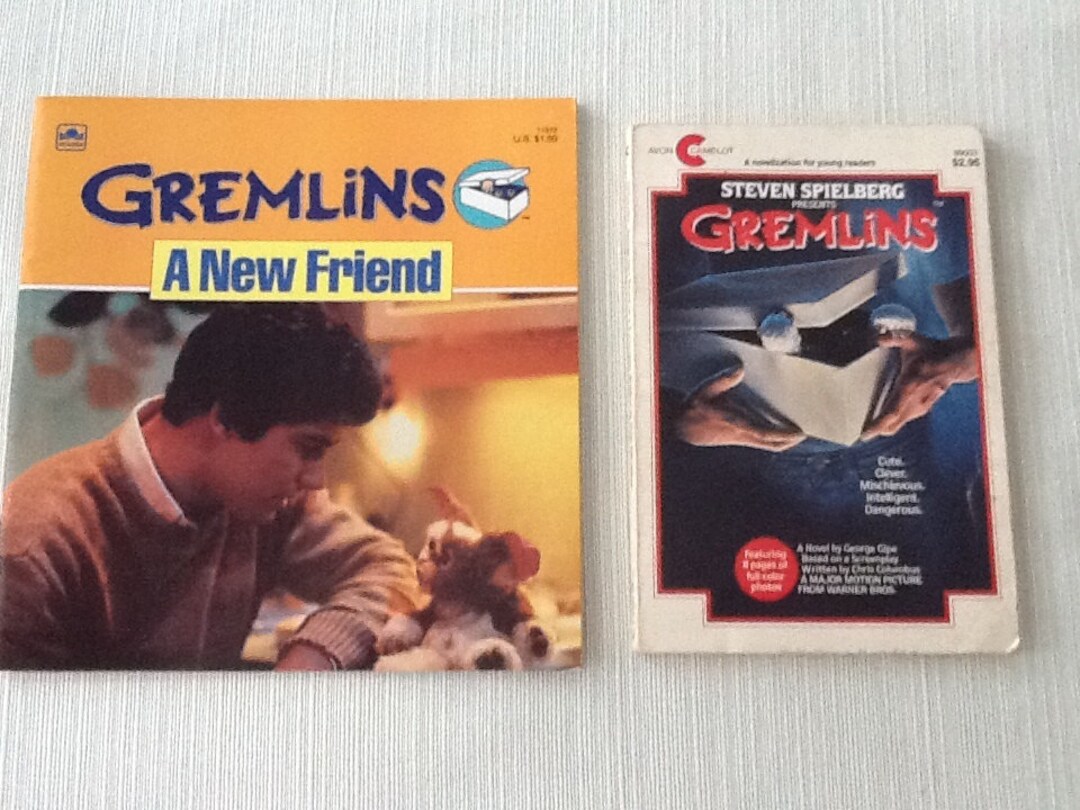 Gremlins Books - "a New Friend" & "steven Spielberg Presents Gremlins ...