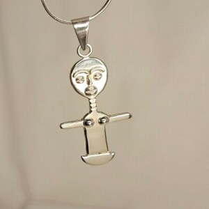 Akwaba Doll Necklace Silver Fertility Dolls, Akua'ba Are Those of the ...