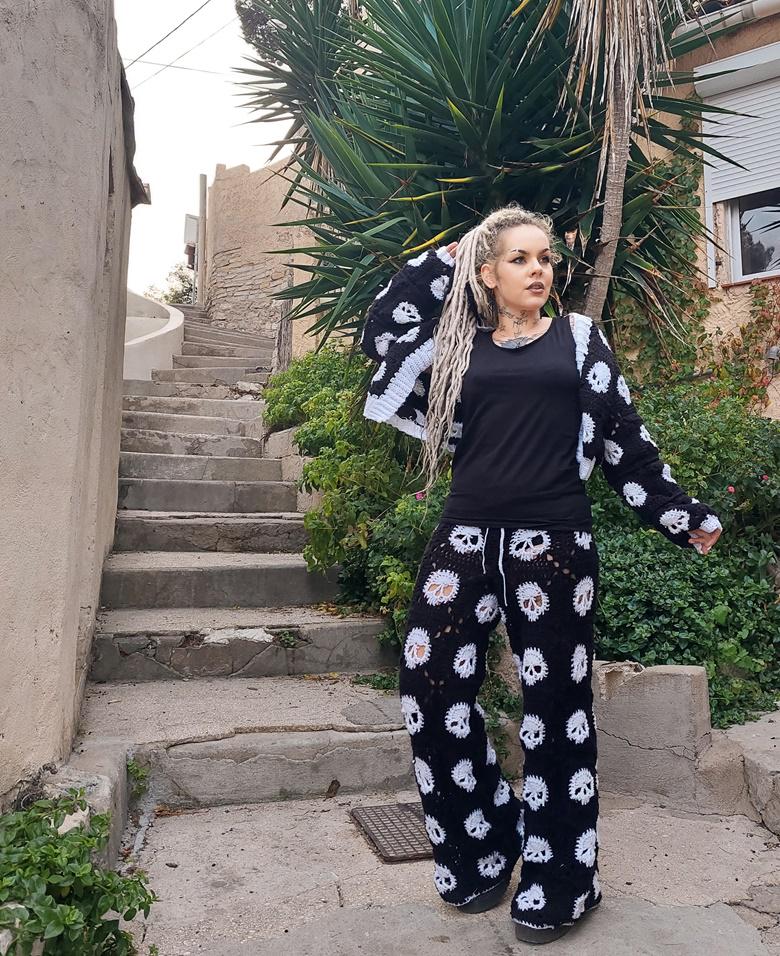 Crochet Skull Pants Pattern | Halloween Spooky Design (PDF Pattern) - Etsy