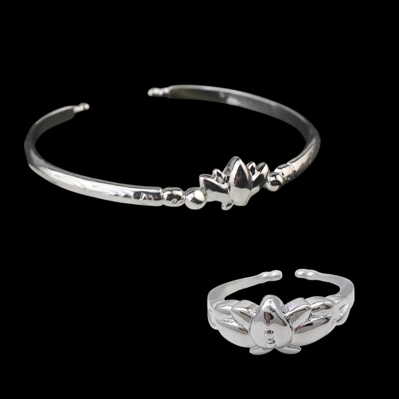 Frieren Gift Set - 60+ Gift Ideas for 2025