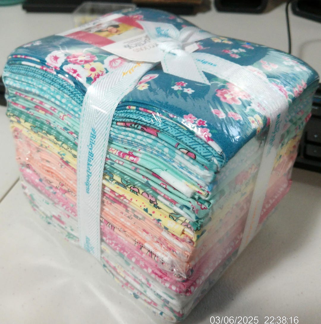 Precious Petites Fat Quarter Bundle-by Gerri Robinson for Riley Blake ...