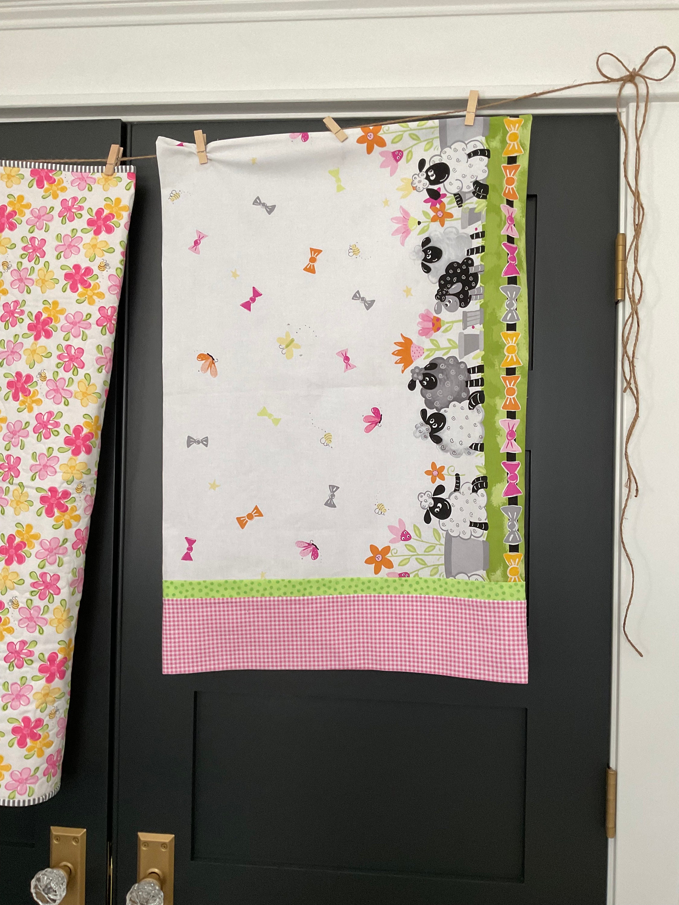 Pretty in Pink Counting Sheep Susybee Panel Quilt Crib Bedding, Newborn ...